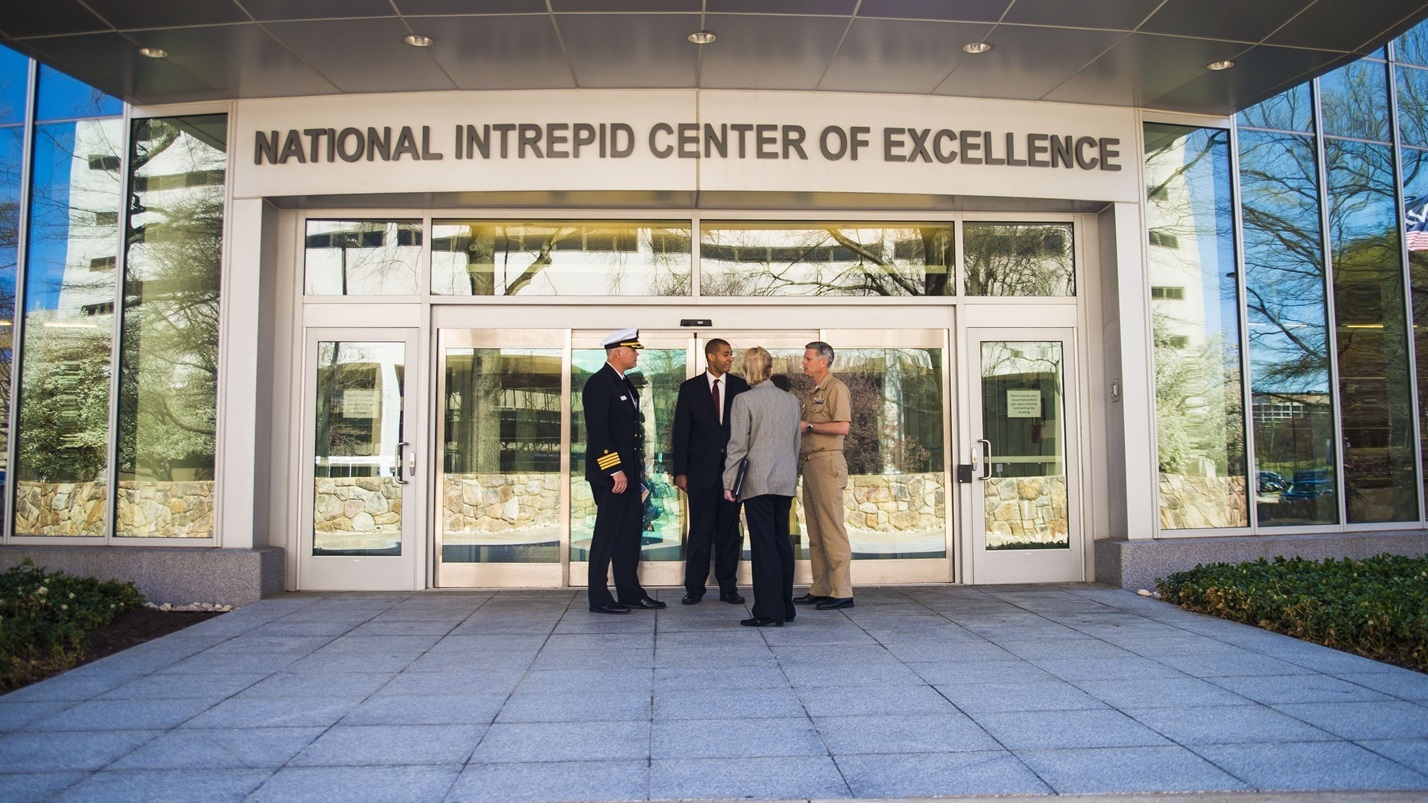 NICoE social workers are key to recovery - DHA.mil